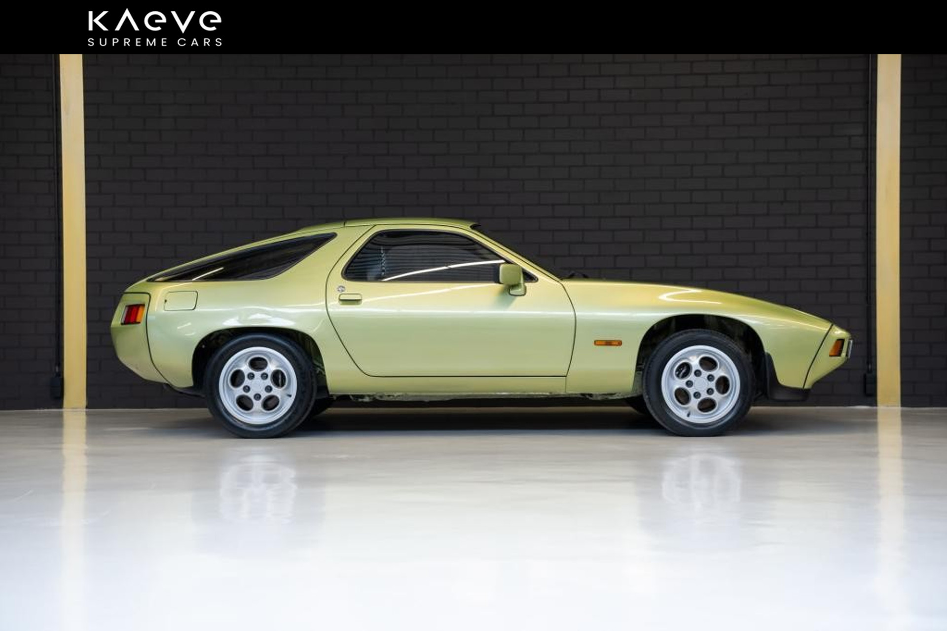 Porsche-928-(manual gearbox, Pasha interior)-kopen in Uden